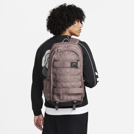 Shop Bags & Backpacks Online @ Nike Qatar