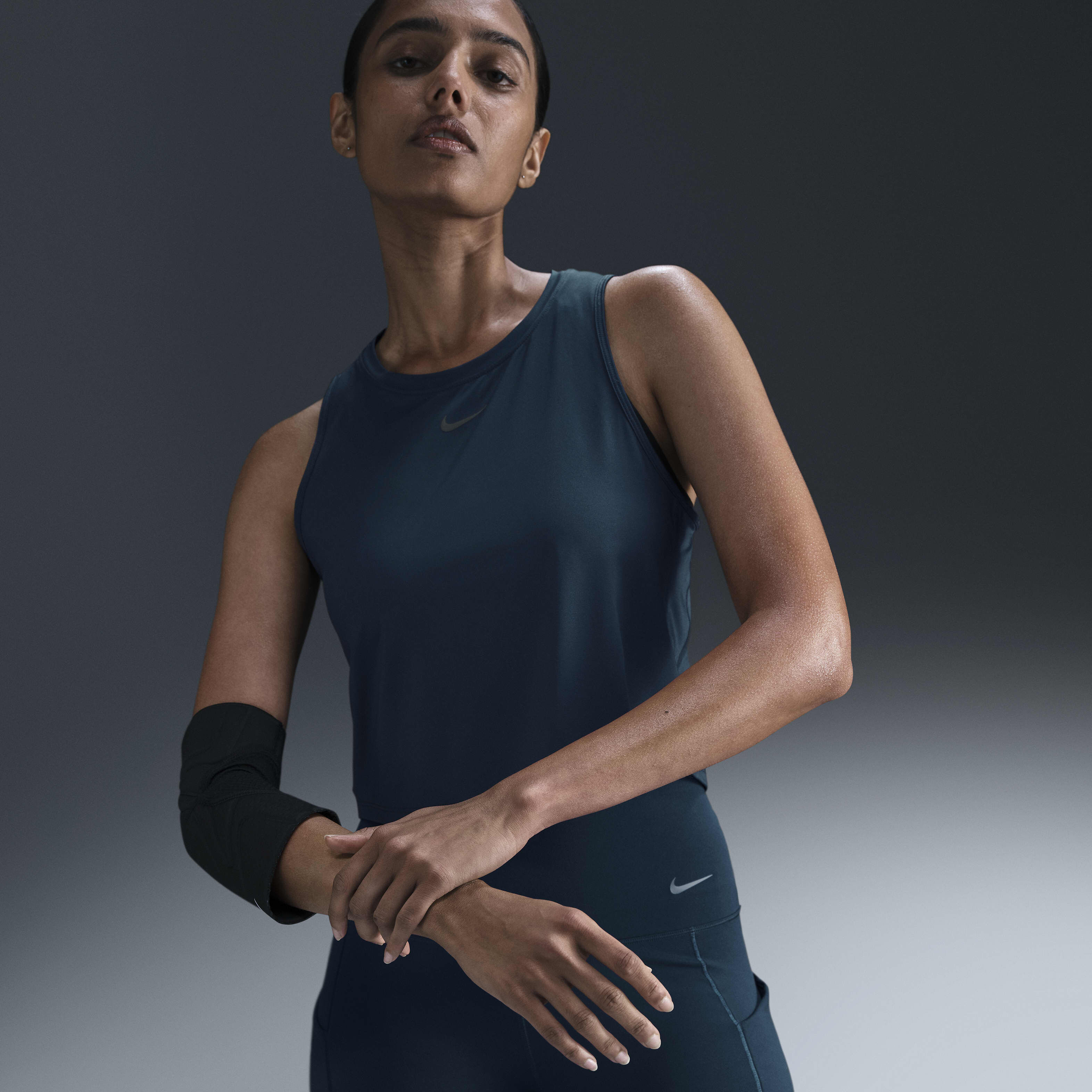 Buy Nike One Classic Women's Dri-FIT Cropped Tank Top - Armoury Navy ...